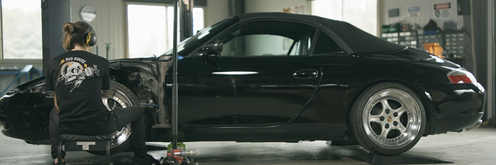 Tricks to Get Your Car as Low as Possible | Bag Riders
